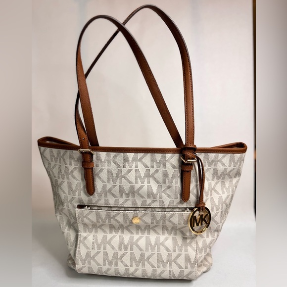 MICHAEL Michael Kors | Bags | Michael Michael Kors Jet Set Logo Large ...